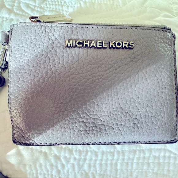 Michael Kors | Bags | Michael Kors Small Wristlet | Poshmark